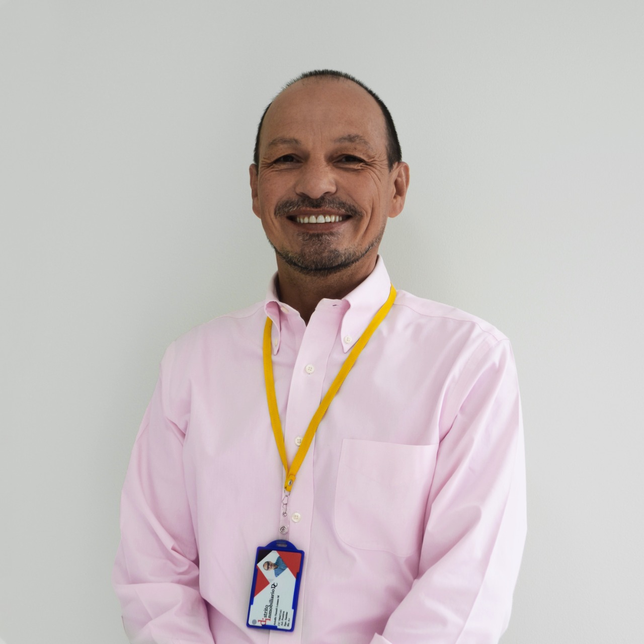 ARI LOZANO – ASESOR EXTERNO – Distrito Inmobiliario DC